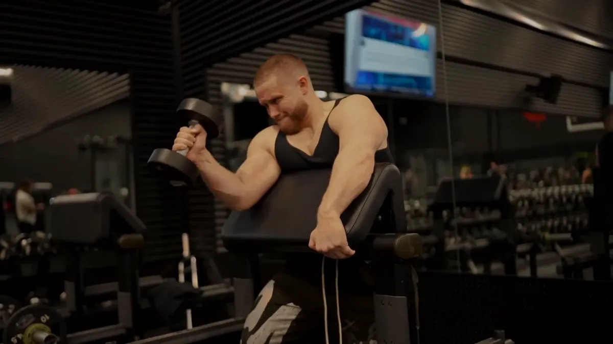 21 Best Biceps Exercises for Massive Arms [Expert Guide]