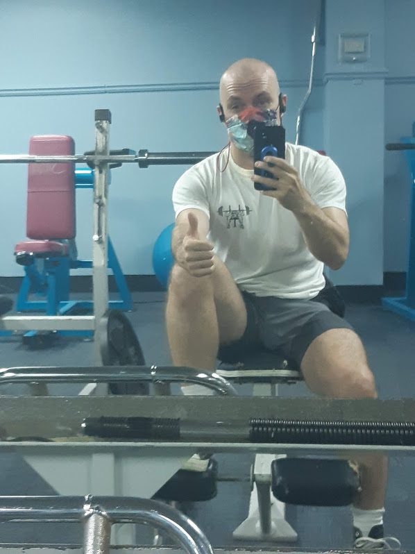 Working Out & Lifting Weights With a Face Mask: What Do the Experts Say?